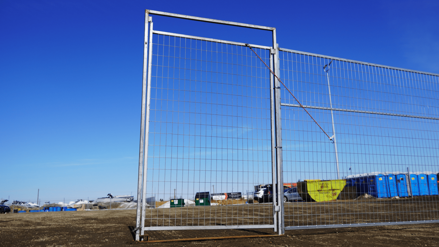 Used Gate – Deluxe – Fence Sales - Fenceline